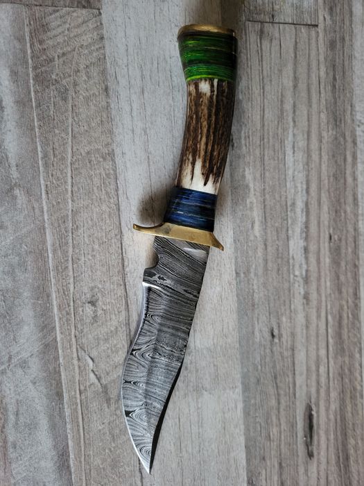 Cutit vânătoare otel damasc NE350 Prislop • OLX.ro