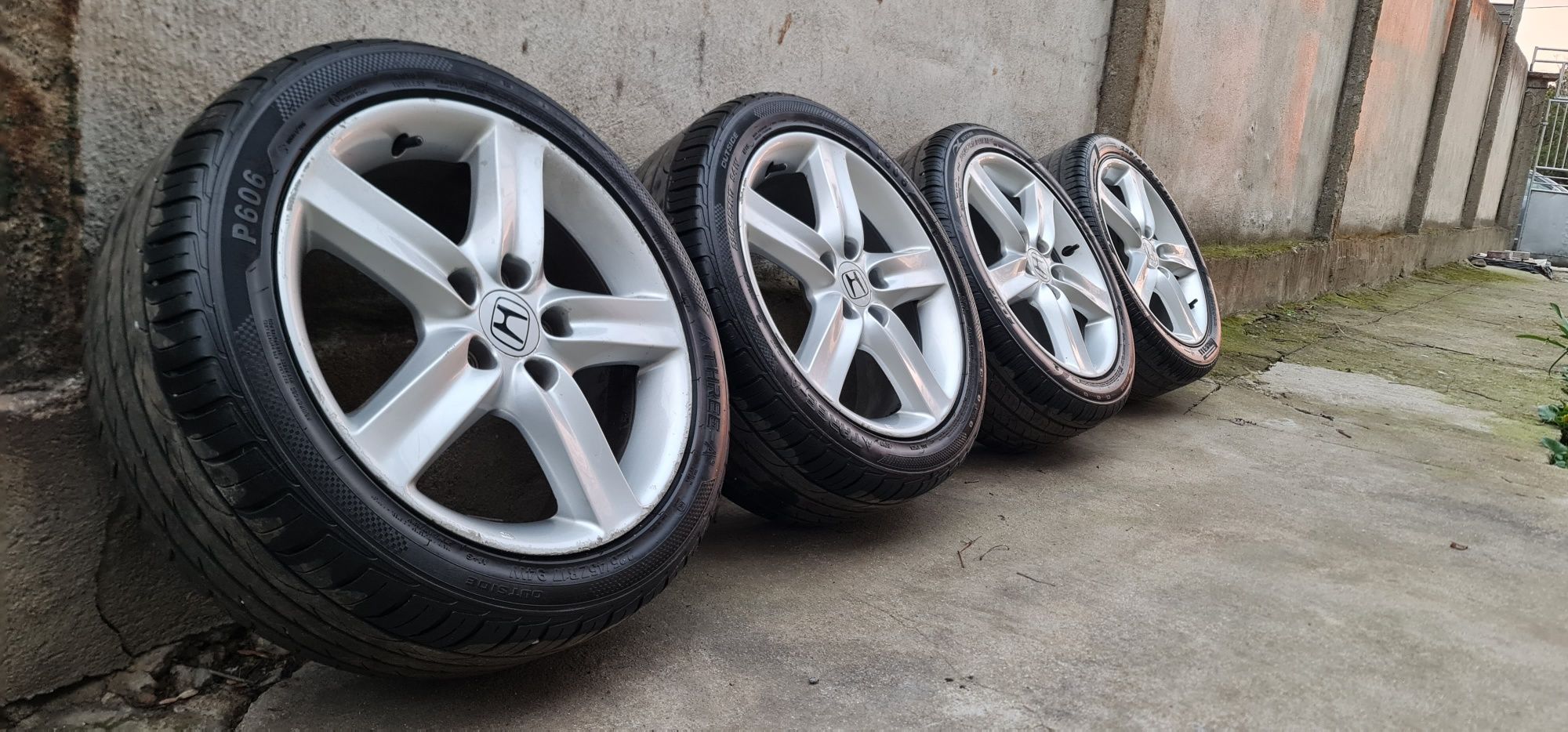 Джанти хонда със гума / Honda tires гр. Нова Загора • OLX.bg