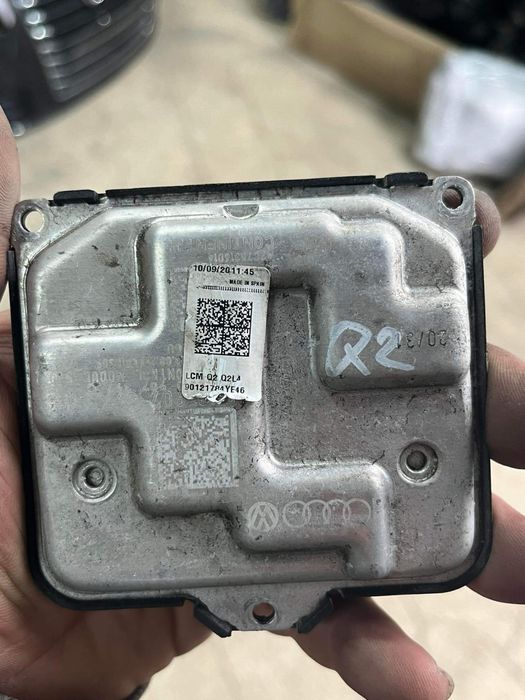 Оригинален модул CONTINENTAL LED 8S0907397D C AUDI A3 Q2 светлини лед ...