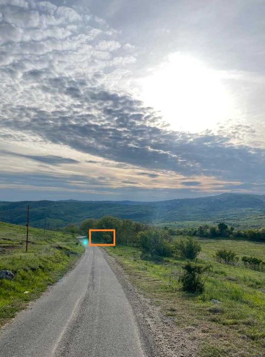 Teren Intravilan cu Priveliște Spectaculoasă în Prahova Jugureni • OLX.ro