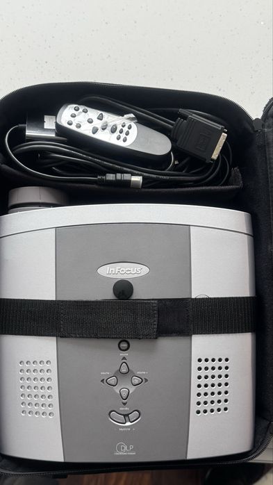 Проектор InFocus LP530 с. Първомайци • OLX.bg