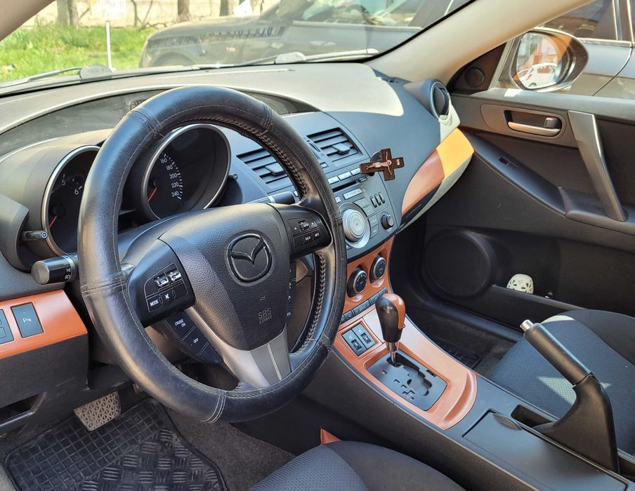 Vând Mazda 3 ,2010,BL 2000 ,benzina Iasi • OLX.ro