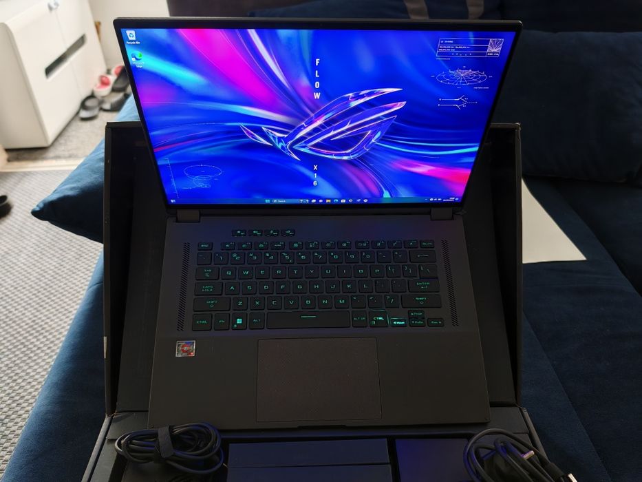 Asus Rog flow X16, Ryzen 6900HS,QHD+, 165 Hz, 32GB, 1TB M. 2, RTX 3070 ...