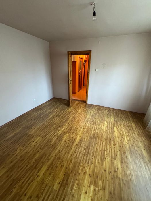 Vand apartament Reghin cartier Iernuteni nr.19. Sc.1 et.1 Reghin • OLX.ro