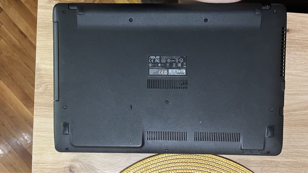 Продавам лаптоп Asus R510D гр. Ямбол Мототехника • OLX.bg