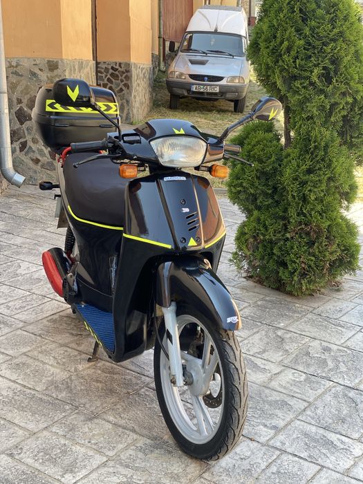 Scuter Honda Sh 50 recent adus din franta cu acte Calnic • OLX.ro