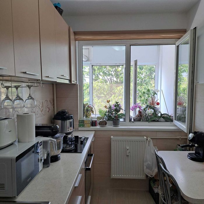 De inchiriat apartament 2 camere spațios și luminos, cartierul Pajura ...