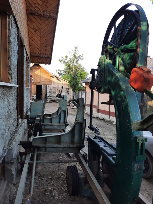 Gater (banzic) busteni Calugareni • OLX.ro