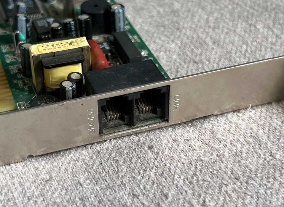 Modem intern ISA Davicom 56k data fax voce cu doua porturi RJ11 clasic ...