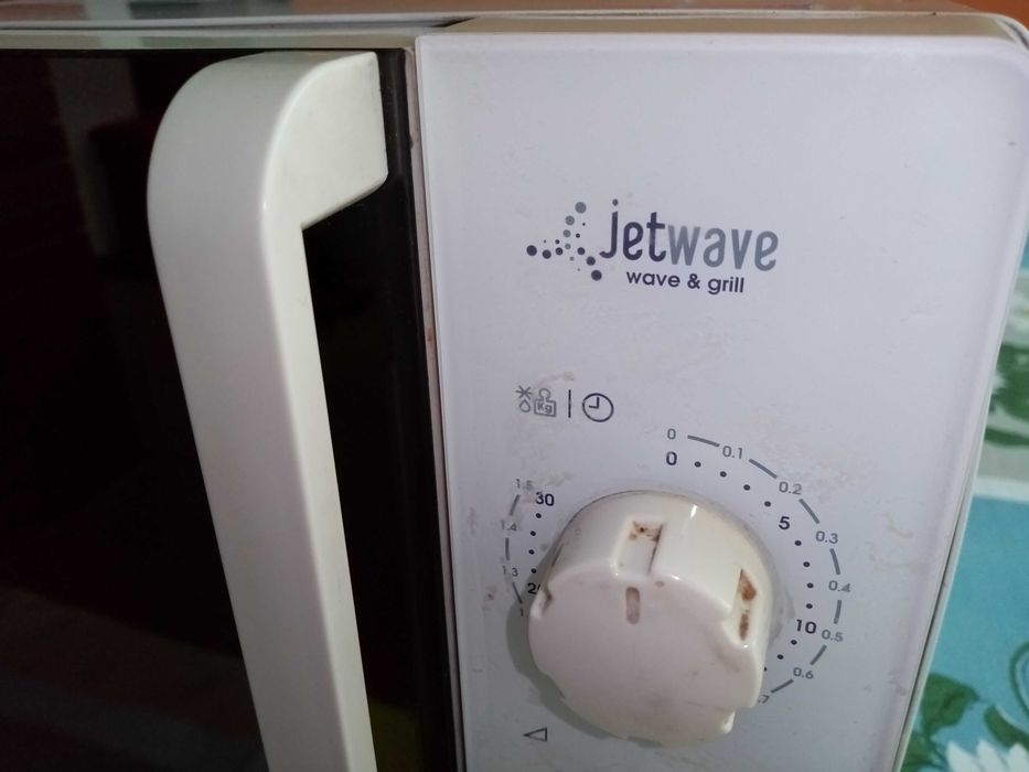 Микровълнова фурна ZANUSSI JET WAVE Vave&Grilk 700 вата гр. Русе Център • OLX.bg