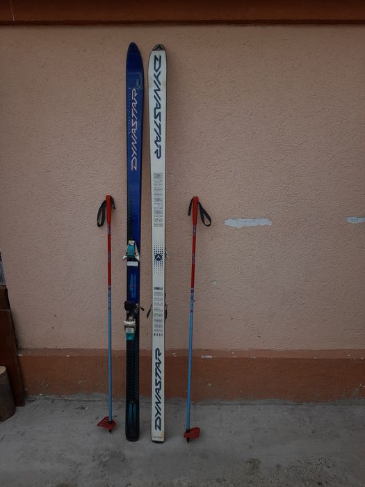 Schiuri în perfecta stare bune de schiat la munte în wichend Focsani ...