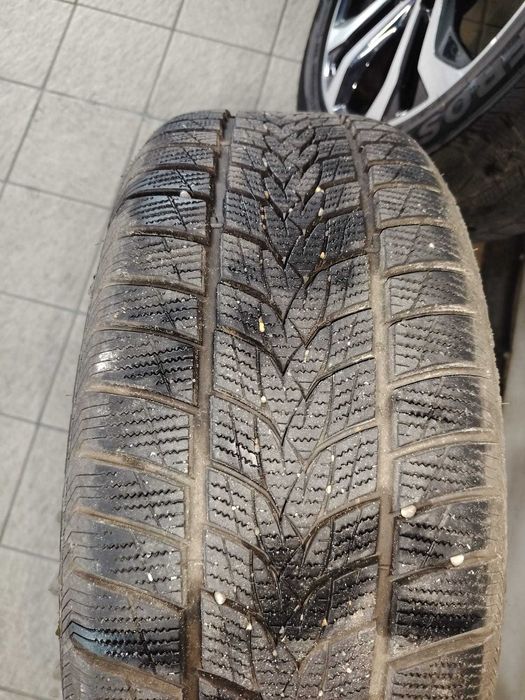 Roti complete cu anvelope iarna Ford Puma Craiova • OLX.ro