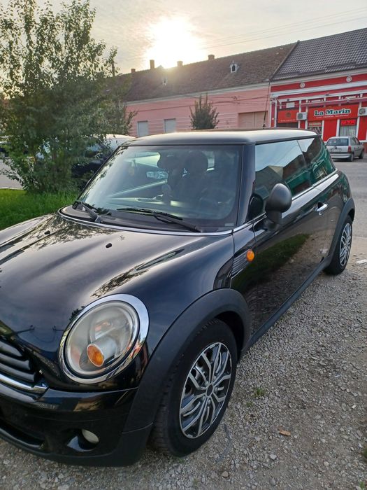 Se vinde Mini One 2009 motor defect ! Arad • OLX.ro