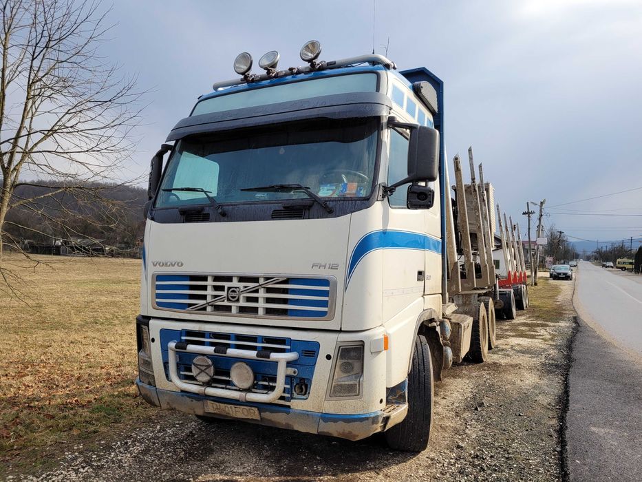 Vand camion forestier cu macara Volvo FH12, 2004 Giulvaz • OLX.ro
