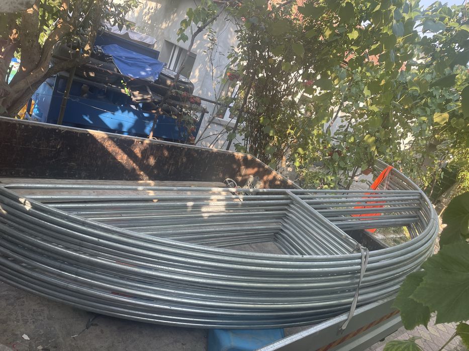 Arcade solar Galvan sau (teava neagra 150 de lei ) Racari • OLX.ro