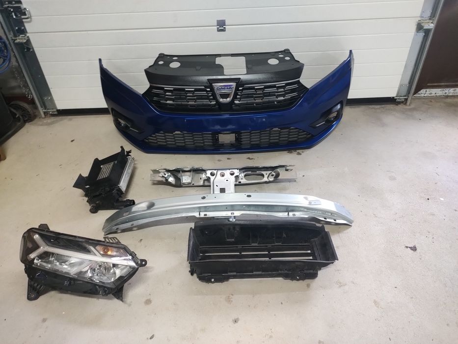 Bara fata , far dreapta, intercular, trager, traversa și volet Logan 3 Bascov • OLX.ro