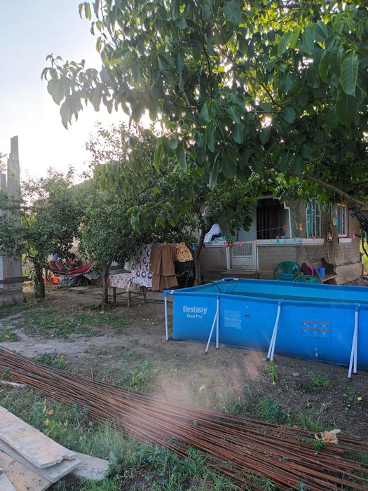 Casa de vanzare la țară Boldesti-Gradistea • OLX.ro