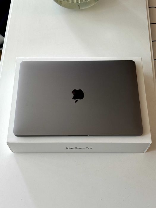 Продаю: MacBook Pro 13" 256GB (M1, 2020) - Отличное состояние: 800 у.е ...