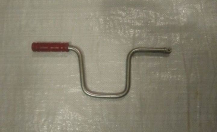 Coarba auto impact din comunism pentru rotile cu suruburile blocate ...