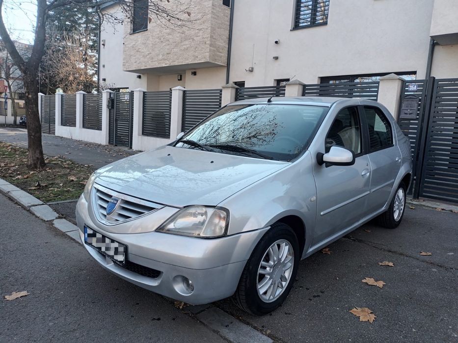Dacia logan model kiss Fm Full AC KM 135.000 mii reali Bucuresti ...