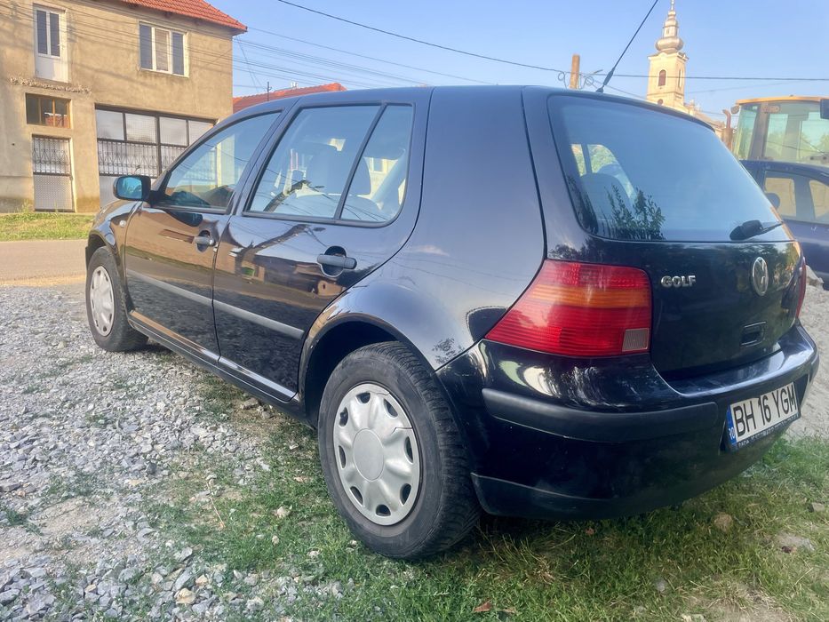 Vand golf 4 1.6 benzina EURO4. PRET FIX !!! Oradea • OLX.ro