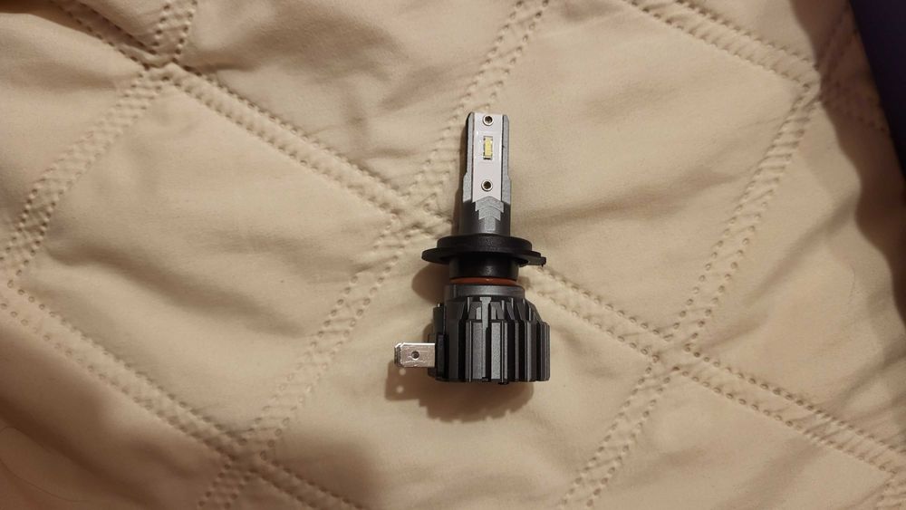 Лед крушки H7 къси фарове с. Йоаким Груево • OLX.bg