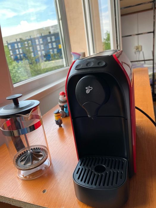 Espressor Tchibo Cafissimo easy Red Timisoara • OLX.ro