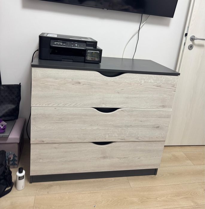 Comodă+ noptiere noi Chiajna • OLX.ro