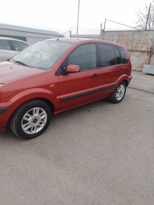 Proprietar vand masina Ford Fusion 49000km Craiova • OLX.ro