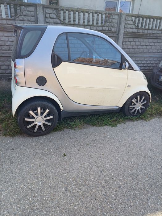 Vând mașină cu 2 locuri Campu Goblii • OLX.ro