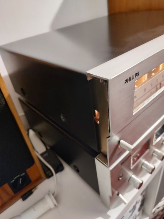 Tuner Philips vintage model 186 Bucuresti Sectorul 3 • OLX.ro