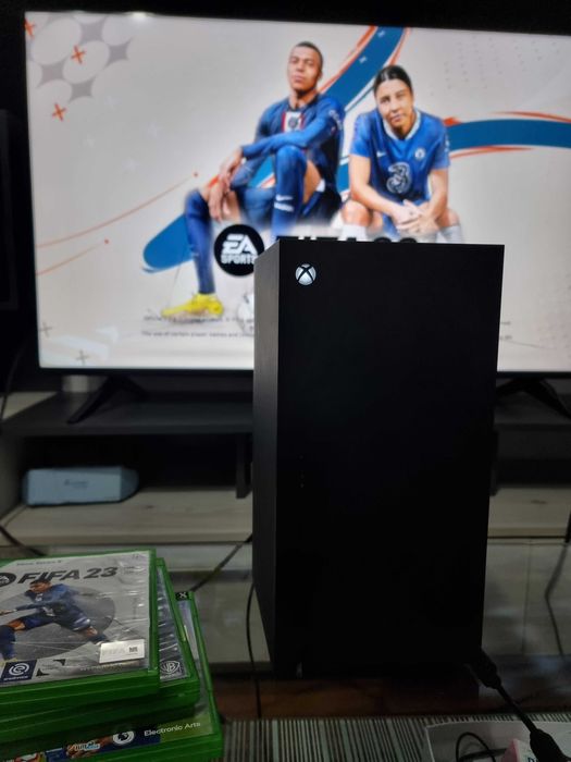 Xbox Series X 1 TB + 5 jocuri + 2 controllere Patarlagele • OLX.ro