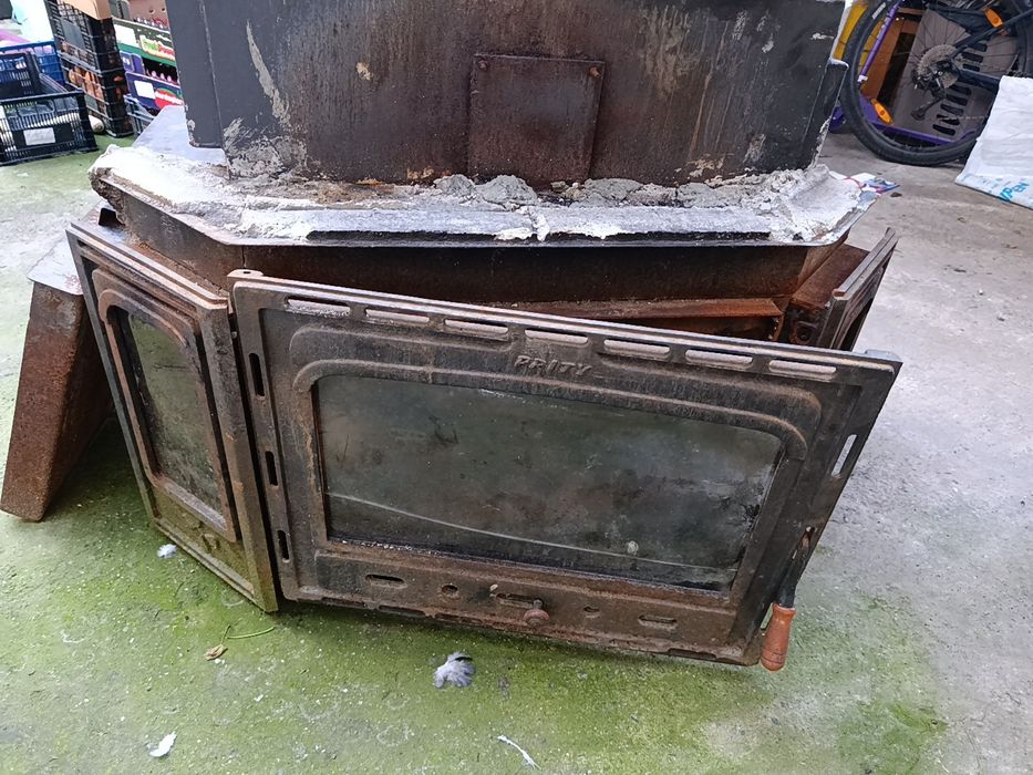 Продава с водна риза камина 40 kW гр. Бургас Меден рудник - зона А • OLX.bg