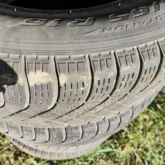 Roti Dacia Duster cu anvelope noi Iarnă Albesti • OLX.ro