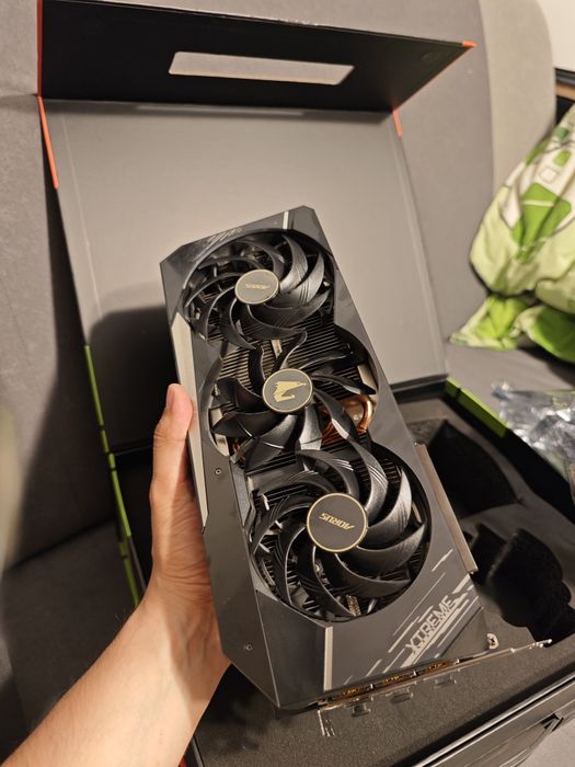 Placa Video Nvidia RTX 3090 24GB 384bit Gigabyte XTREME - cu DISPLAY ...