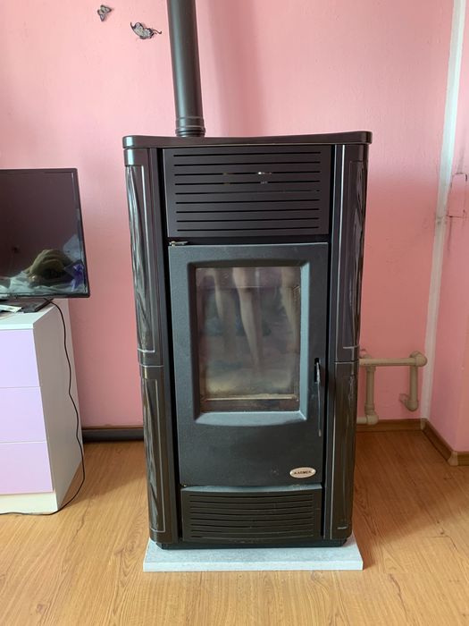 Печка на пелети по поръчка от Италия 4000лв гр. Петрич • OLX.bg