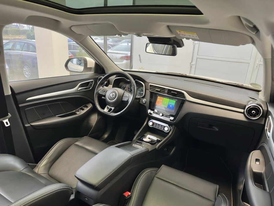 MG ZS-EV Suv Electric 2021/9 Luxury-Panoramic-Gps Navi 4K-Cu Garantie Oradea • OLX.ro