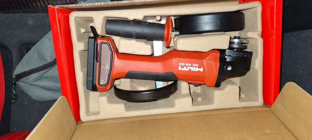 Hilti noi mai multe scule Santandrei • OLX.ro