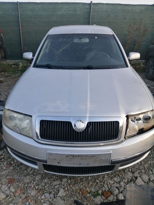 Dezmembrez Skoda superb 1.9 și 2.5 diesel program Luni Vineri 9 -17 ...