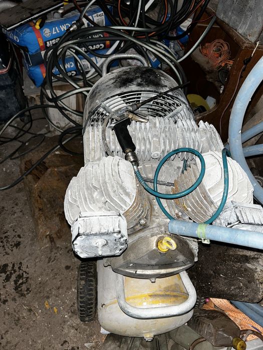 Compresor poate fi folosit la tencuit Jamu Mare • OLX.ro