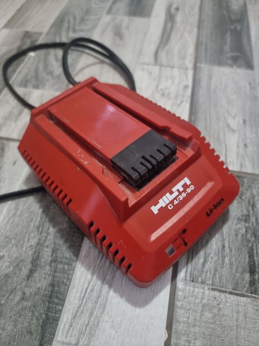 Incarcator Rapid Hilti C4 36 90 Baterie B22 4 0 Ah Cocoru • Olx Ro