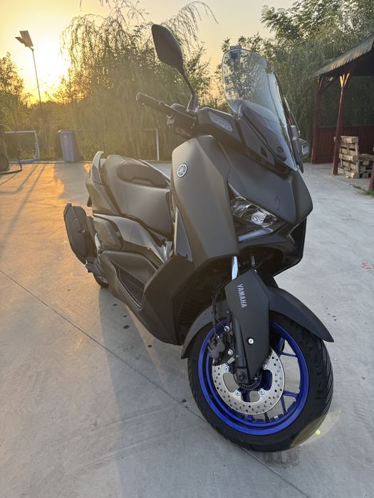 Yamaha X Max 2024 Lipia • OLX.ro