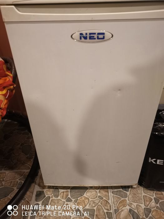 Продавам малък хладилник NEO м-т Кабакум • OLX.bg