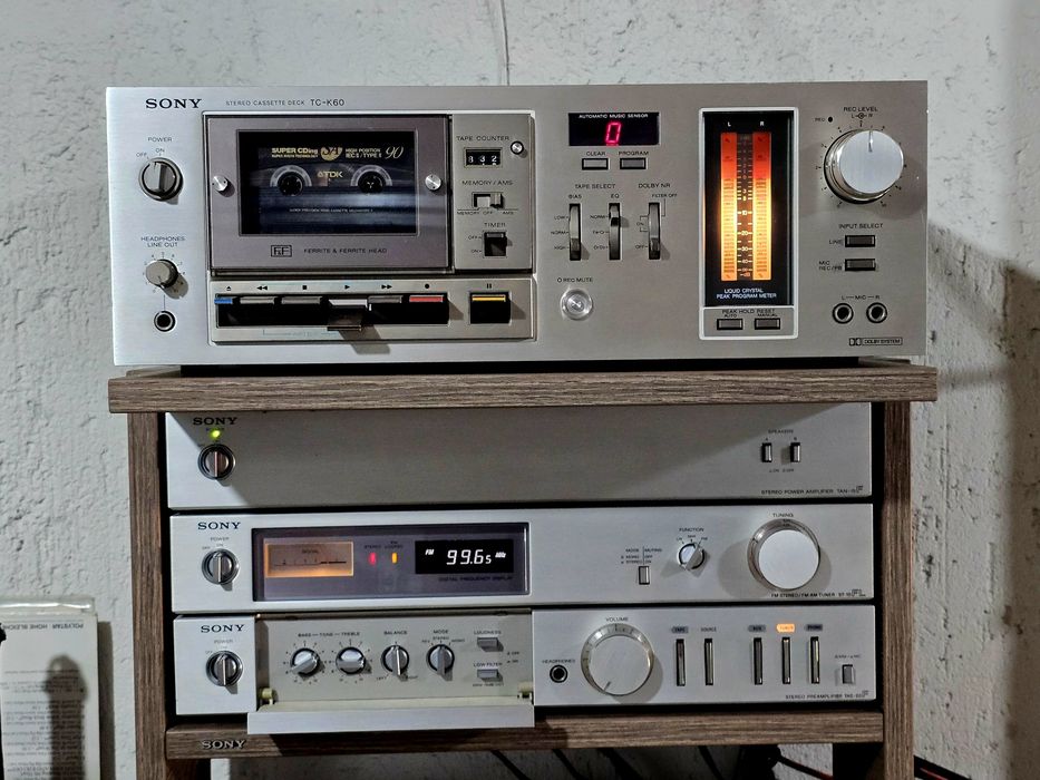 Linie audio SONY falcon,amplificator,deck,tuner,preamplificator,pickup Suceava • OLX.ro