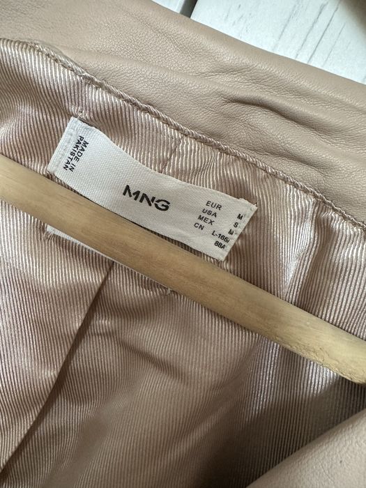 Кожено яке Mango гр. Плевен Идеален център • OLX.bg