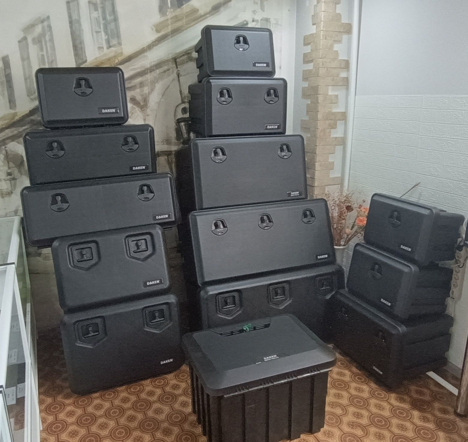 Инструментальный ящик DAKEN на Прицеп Газель Фургон - Автоинструменты ...