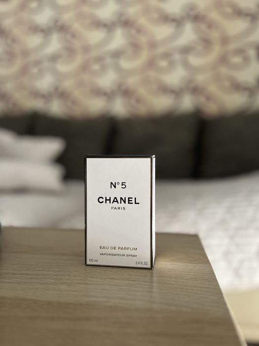 Parfum Chanel 5 100ml Rosu • OLX.ro