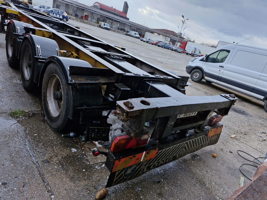 Semiremorca transport containere Ilfov Voluntari • OLX.ro