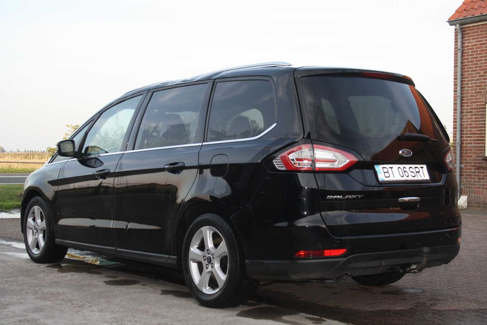 FORD GALAXY 2017 Titanium 7 locuri 2.0 Cdti Botosani • OLX.ro