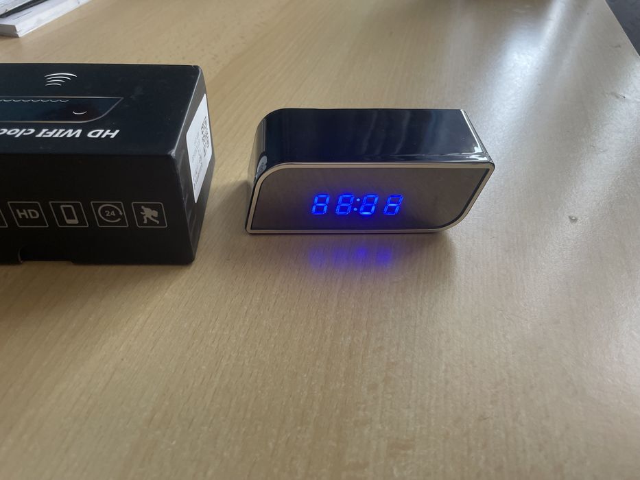 Camera spion în ceas de birou full hd WI-FI Craiova • OLX.ro